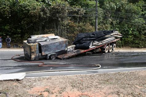 Carreta Pega Fogo Na Avenida Do Turismo E Afeta Trânsito Portal Da