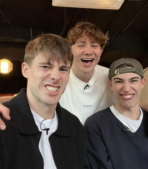 Pin By Ishita Singh On Pretty Bois French Man British Men Handsome