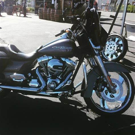 Baggers Sinister Wheel