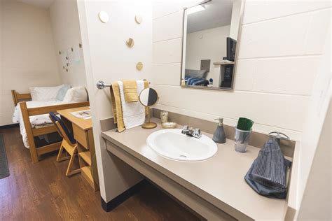 Housing And Residence Life University Of West Floridas General Campus Tour