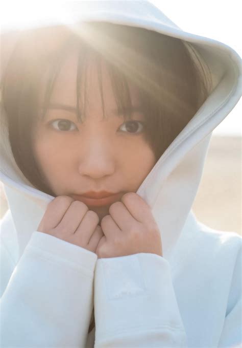 大原優乃 水着画像 女優としての魅力と多面的な表現力 水着グラビア