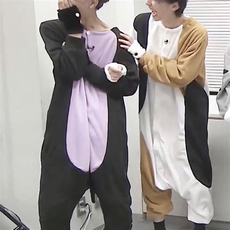 Nempanda728 On Instagram “⭐️ きょへネコとみちネコ ちゃっかり腕組んどる オタクは見逃さんぞ👀 💗 💜