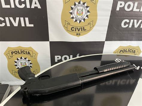 Polícia Civil Do Rs On Twitter Ao Todo Três Pessoas Foram Presas