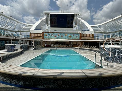 What Is A Lido Deck On A Cruise Ship