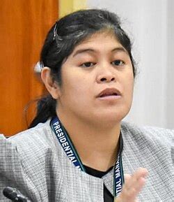 Elaine Masukat Wikipedia