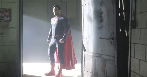 Superman And Lois The Flash Star Tom Cavanagh Directing S03e01