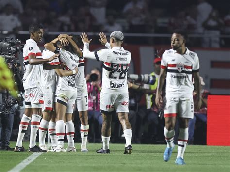 Além De William Gomes Outro Destaque Do São Paulo é Sondado Por