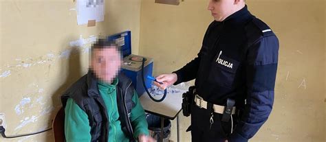 Tarnowskie Góry Pijany kierowca wiózł autobusem 60 osób Wśród nich