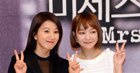 [ss포토]미세스 캅 김희애 신소율 극 중 자매로 나와요