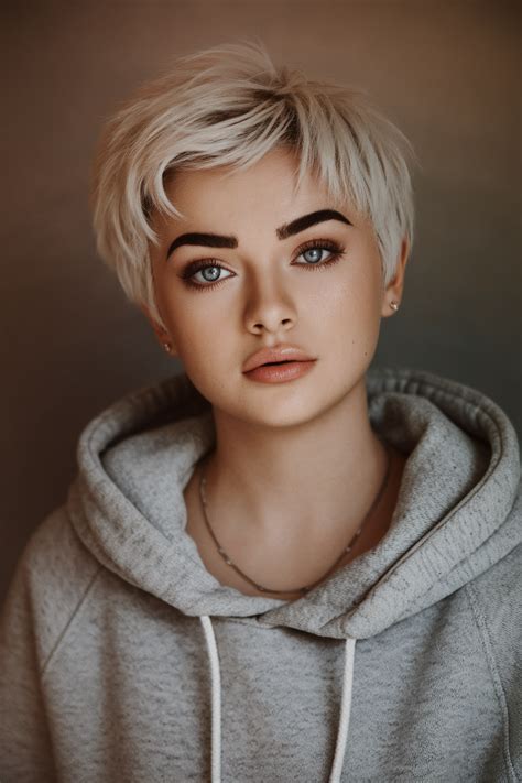 Stunning Cropped Pixie Haircuts For Women Short Textured Undercut