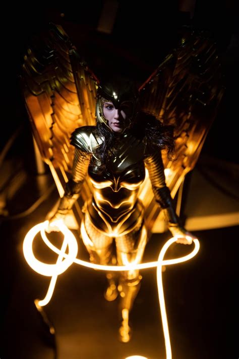 Ww84 Golden Armor With Led Lasso Rhottoys