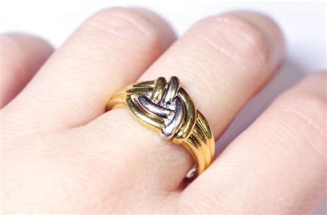 Proantic Bague Vintage Deux Ors 18 Karats Bague Noeud En Or Blanc Et