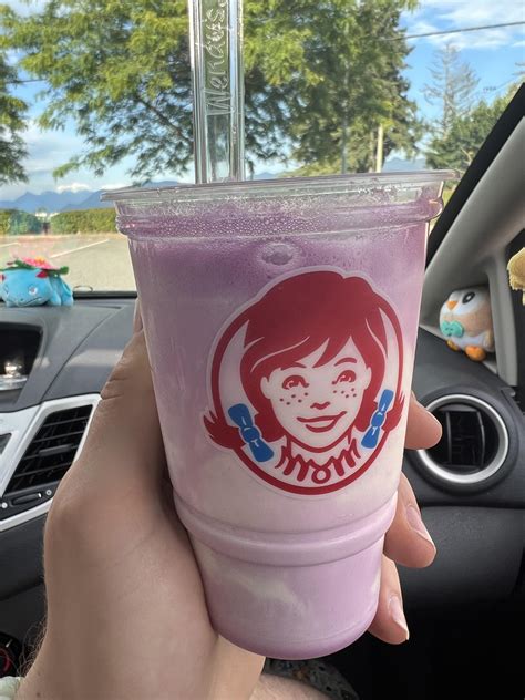 Vanilla Frosty Rwendys