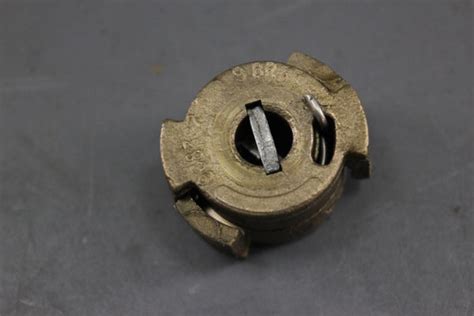 Omc Stringer 400 800 980274 908382 Coupling Coupler And Key Spring Inter