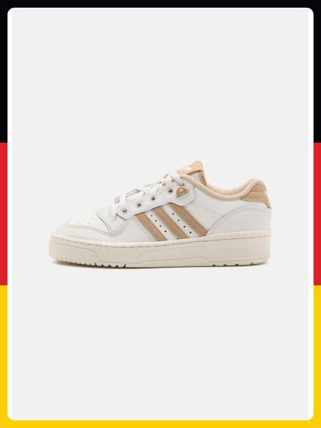 Кроссовки adidas Originals Rivalry Low купить на OZON по низкой цене ...
