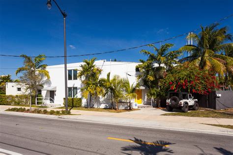 131 Nw South River Dr Miami Fl 33128 Loopnet