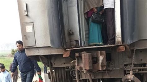 Five Bogies Of Satyagrah Express Detach From Engine In Bihar Probe