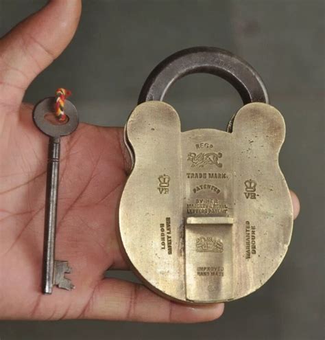 Vintage Brass Vr Crown Mark Monogram Engraved Handcrafted Solid Padlock 80 78 Picclick Au