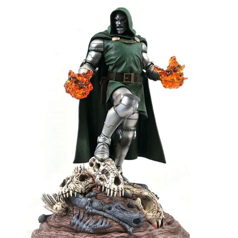 Diamond Select Marvel Gallery Comic Doctor Doom Statue Singapore