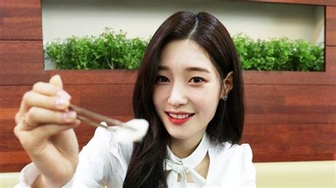 밥한끼합시다 정채연 전지현 롤모델수지와 비교 감사 죄송인터뷰③ Koreanbiz Youtube