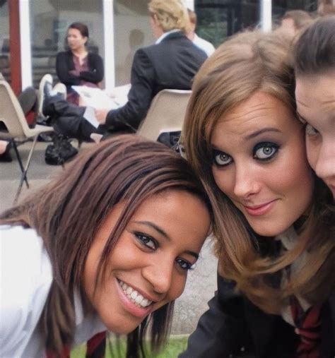 Descubre Ideas De Skins Y Fotos De Skin Foto Skins Uk Cassie Skins Y M S