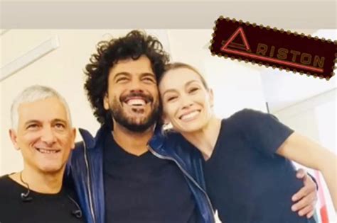 Sanremo 2019 Francesco Renga Canta Aspetto Che Torni Con Bungaro Ed