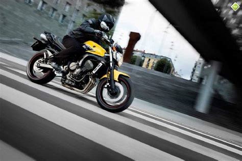 Yamaha FZ6 S2 Showing FZ6 S2 171008 1