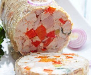 DOMOWA ROLADA Z KURCZAKA W GALARECIE Przepis PrzyslijPrzepis Pl