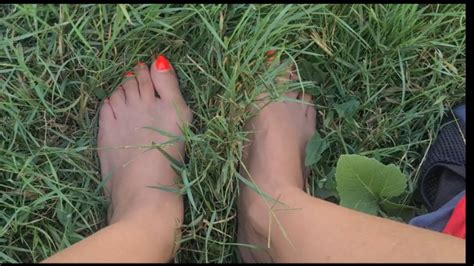 Kinkyhornycpl Outdoor Feet Fetish Manyvids