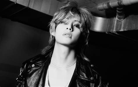Bts Vソロアルバム『layover』のコンセプトフォト第3弾公開！ 自然な魅力と強烈なエネルギーを発散するカリスマ溢れる姿が絶妙に調和