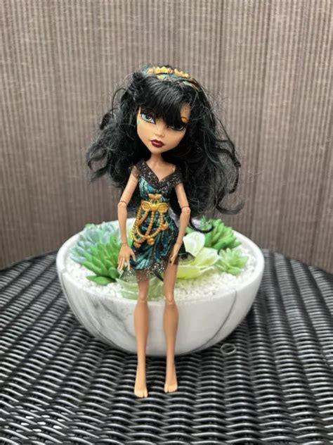 Mattel Monster High Cleo De Nile Frights Camera Action Doll £1500