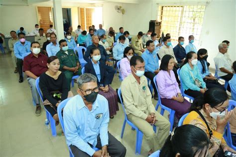 ឯកឧត្តមកិត្តិបណ្ឌិត ហ៉ីង ប៊ុនហៀង ណែនាំក្រុមការងារចុះមូលដ្ឋានស្រុកកណ្ដាលស្ទឹង