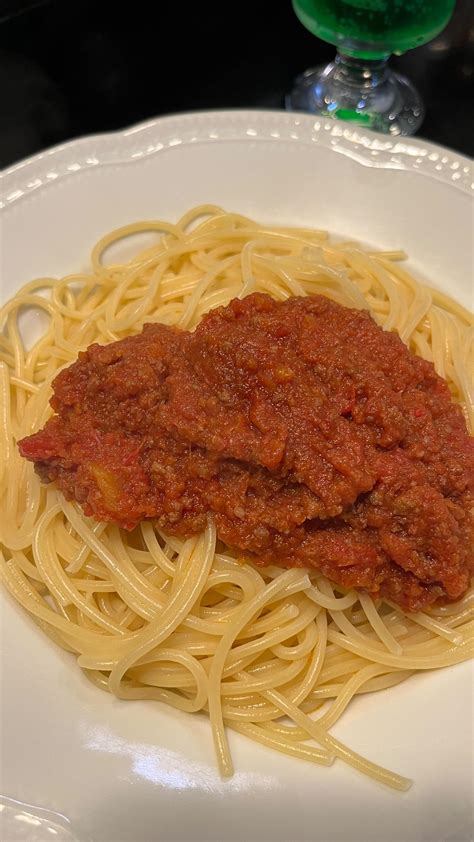 ミートソースは、マスターが半日かけてグツグツ作っています👨‍🍳 ぜひお試しください🍅 📍定休日 毎週月曜、火曜 📍営業時間 10時〜17時