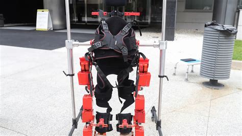 El Primer Exoesqueleto Pediátrico Listo Para Su Uso En Niños Con Parálisis
