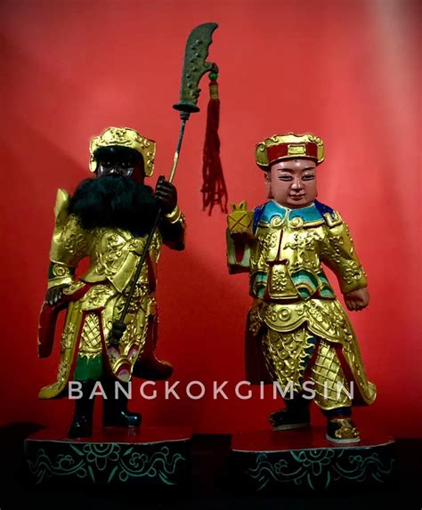 กรุงเทพกิมซิ้น องค์กวนเปงและองค์จิวฉ่อง ความสูง 12 นิ้ว