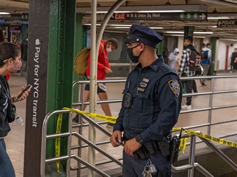 Terrified New Yorkers Want Gun Detectors More Cops In Subway Poll