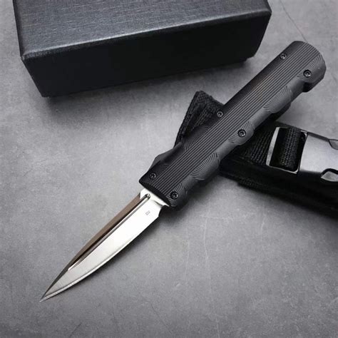 D Rocket Design Fin Spear Point Automatic Push Button Otf D A Knife