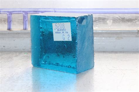 Vintage Blenko Glass Color Sample Block Paperweight Art Supply 5208 G2