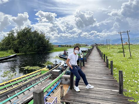 တောင်ကြီးမြို့က ဒေါ်ချောစိန်ရဲ့ ပေါက်စီနဲ့ဝက်သားပေါင်းလုပ်နည်း တောင်က