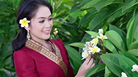 ນາຊາຍທອງ Youtube