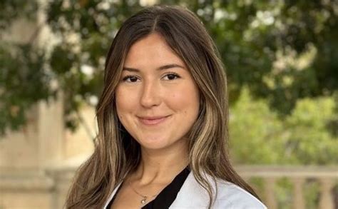 Ponos Bih Eldina Memić Osvojila Prestižnu Nagradu Na Univerzitetu U Americi