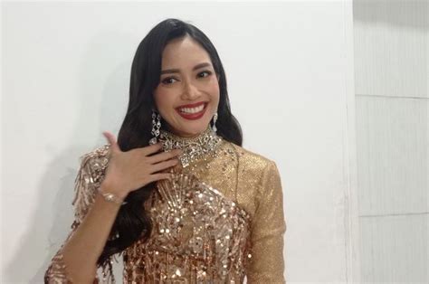 Ririn Dwi Ariyanti Syok Wajahnya Tak Terdeteksi Kunci Hp Muka Sang