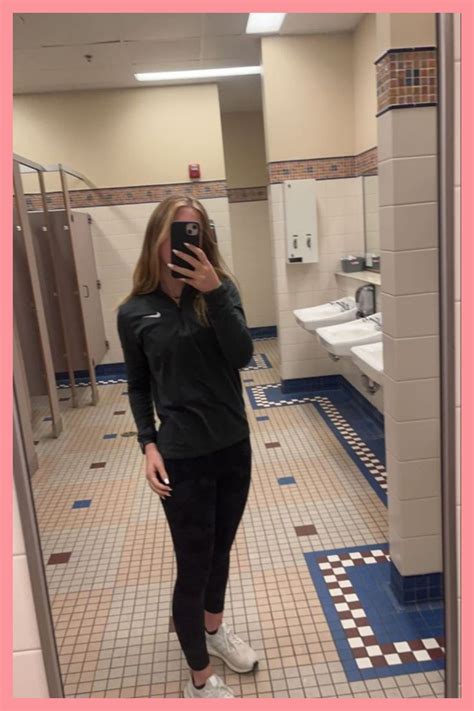 Stylish And Comfortable Athletic Leggings For School