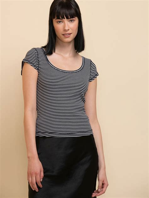 Fitted Scoop Neck Cap Sleeve Top Rickis