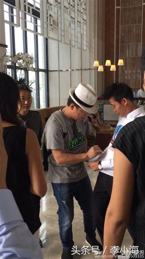 偶遇《極限挑戰》大叔黃渤，各種帥氣啊！ 每日頭條