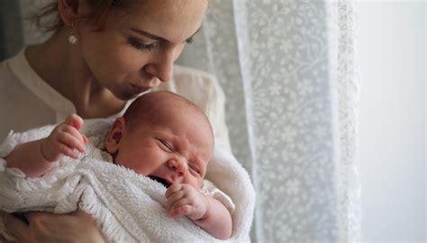 Mãe Exige Que Sogra Fumante Tome Banho Antes De Tocar Em Seu Bebê Lpm
