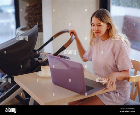 Diverse People Portrait Creative Businesswoman Balancing Work And