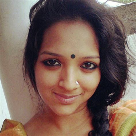 Neha Nair Albums Download New Albums Jiosaavn