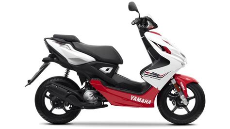 Yamaha Aerox 50 R Prezzo Scheda Tecnica E Foto Dueruote