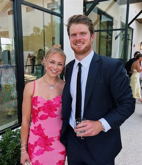 Seahawks Qb Sam Darnolds Fiancee Reacts To His Epic ‘sunday Night